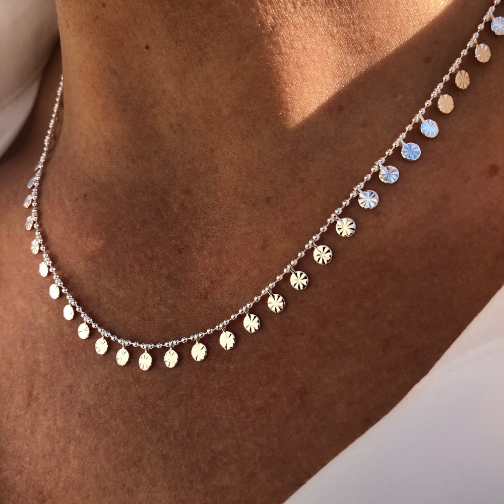 Magnifique collier en plaqué argent, excellente qualité